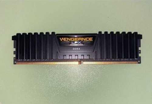 Оперативная память Corsair Vengeance LPX 8gb DDR4