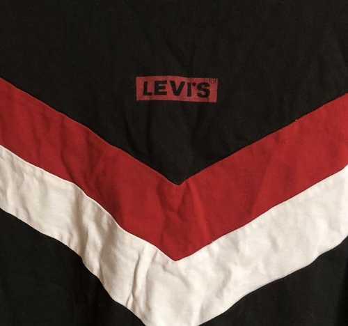 Футболка levis