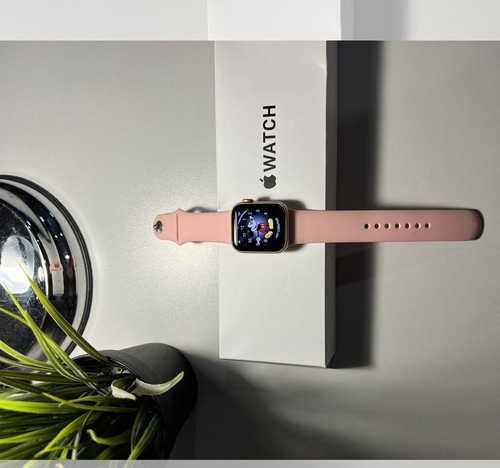 Часы apple watch se 40 mm (АКБ 100%)