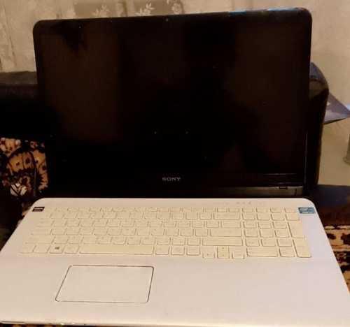 Sony vaio SVE1712S1RW