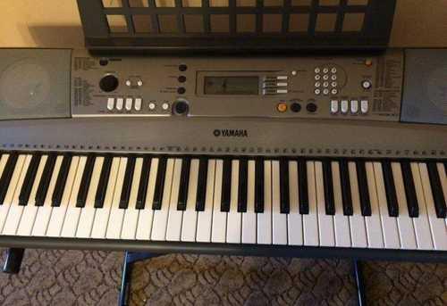 Yamaha PSR-R300