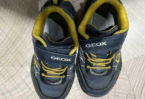 Кроссовки geox, мокасины geox на мальчика 26 р