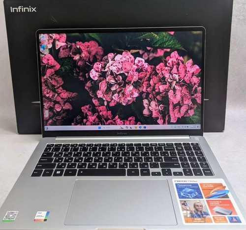 Infinix inbook Y3 Max 16" i3-1215U\16\512