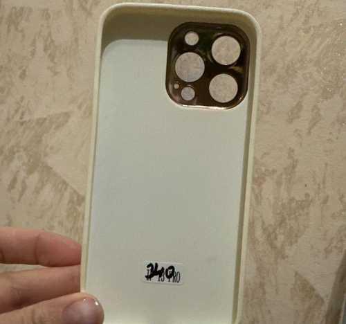 Чехол на iPhone 13 про