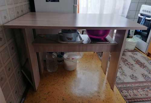 Кухонный стол бу, не раскладной