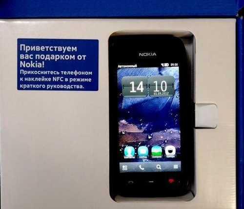 Nokia 603 два аккумулятора, наушники