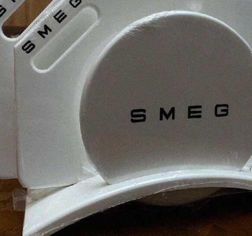 Мраморная доска Smeg 3в1 - стиль и функциональность