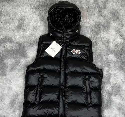 Жилетка Moncler матовая