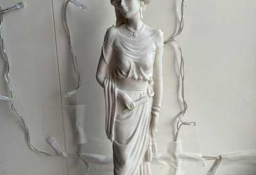 Статуэтка Дама с веером, Белкари, Италия