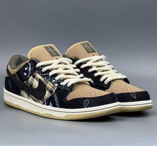 Nike SB Dunk Low x Travis Scott black parachute beige-petra brown-black