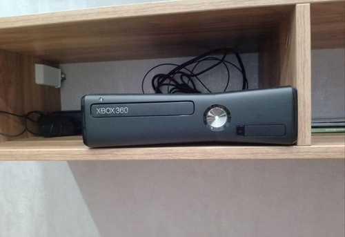 Xbox 360 + Kinect + два джойстика