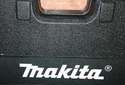 Шуруповерт makita