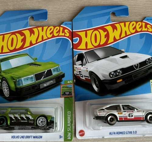 Hot wheels volvo, alfa romeo