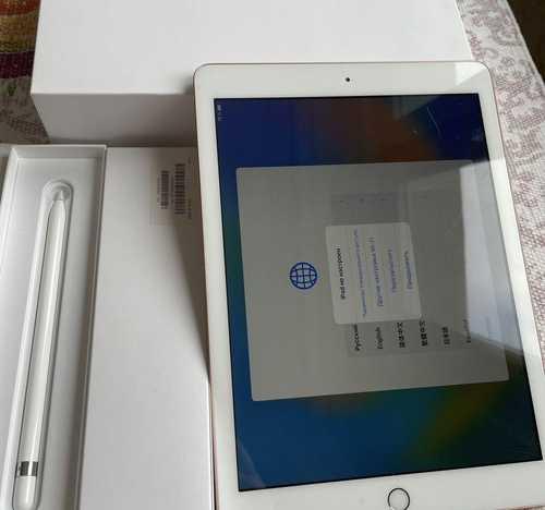 iPad Wi-Fi 32 Gb Gold A1893 2018 со стилусом