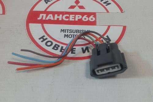 Разъем генератора Mitsubishi новый