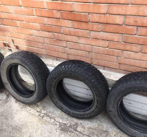 Nitto Therma Spike 185/65 R15