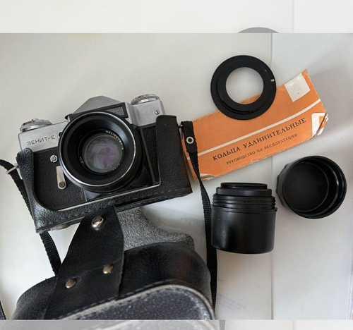 Пленочный фотоаппарат Зенит Е   Helios 44-2