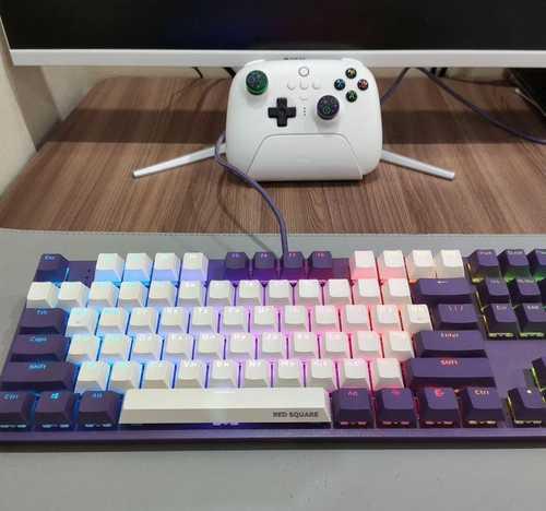 Кастомная Red square keyrox tkl g3ms purple