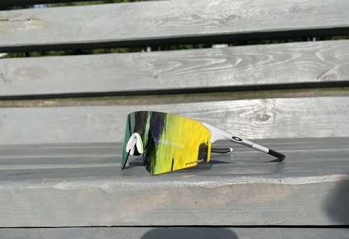 Солнцезащитные очки Oakley Evzero Blades White