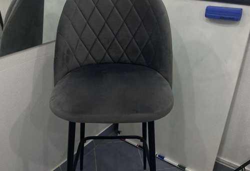 Барный стул для бровиста