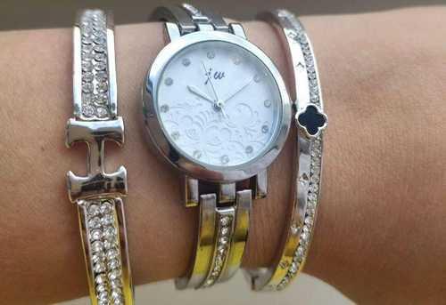 Новые часы наручные женские с браслетами