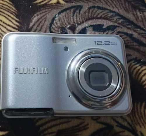 Цифровой фотоаппарат Fujifilm FinePix AV100