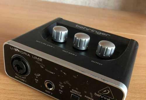 Звуковая карта behringer um2