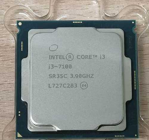 Процессор Intel Core i3-7100