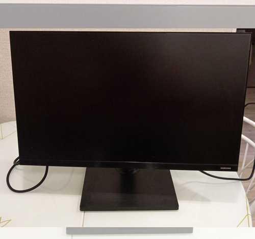 Samsung F24T450FQI