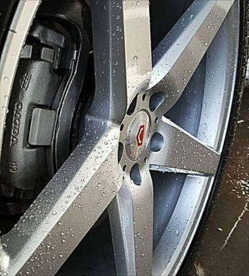 Центральные колпачки Vossen