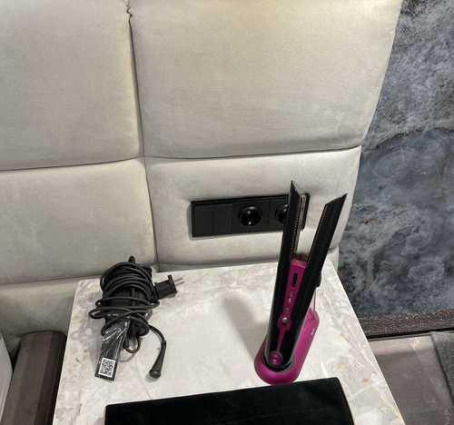 Dyson corrale выпрямитель
