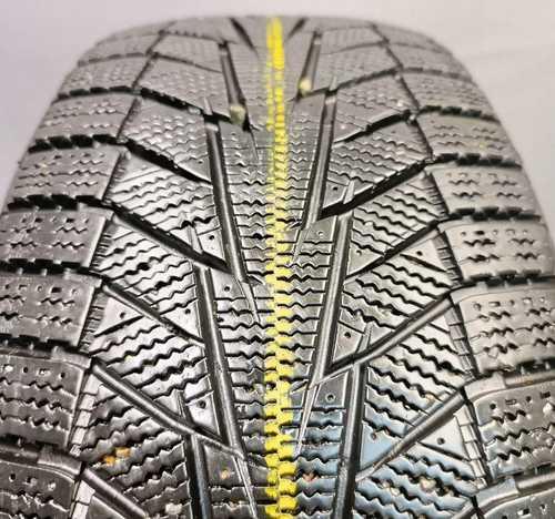 Hankook Winter I'Cept iZ 2 W616 205/55 R16 94T