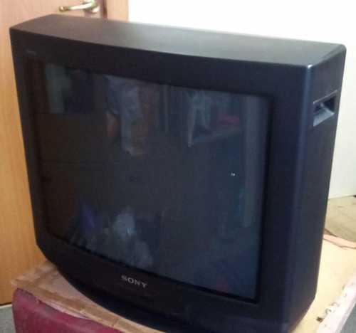 Телевизор 24" Sony trinitron color, как новый