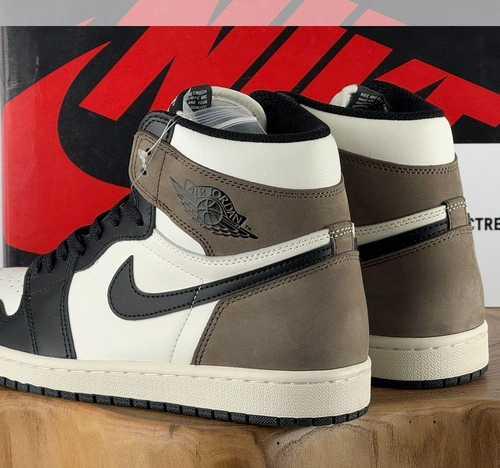 Кроссовки Nike Air Jordan 1 High Dark Mocha