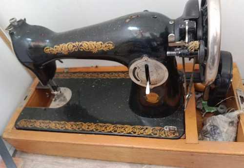 Швейная машинка бу ручная
