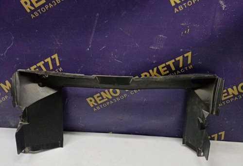 Дефлектор радиатора Vaz Largus R90 K7J 710 2012
