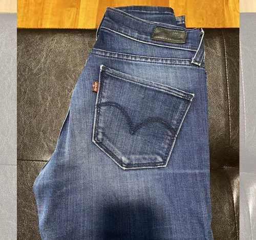 Джинсы levis