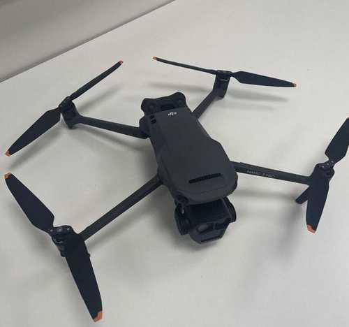 Квадрокоптер DJI Mavic 3 Pro в наличии