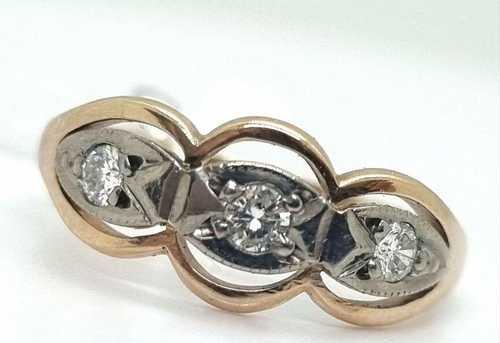 Золотое кольцо 585 пробы с бриллиантами