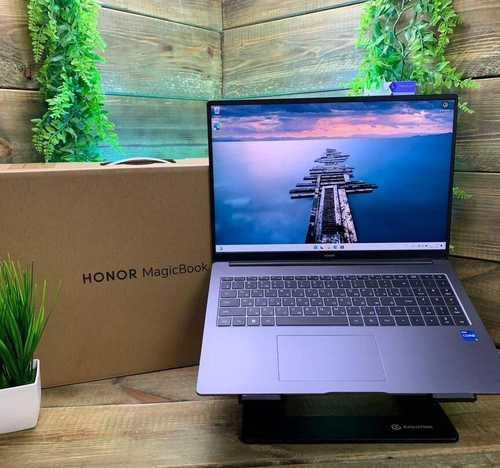 Новый Honor 16" IPS/8 ядер/16gb/SSDm2