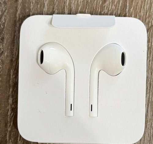 Наушники apple earpods lightning