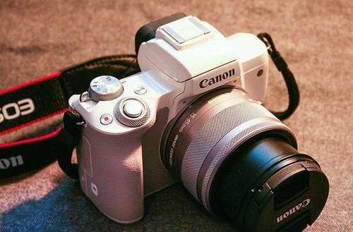 Canon EOS M50 Kit white + 2 доп. аккумулятора