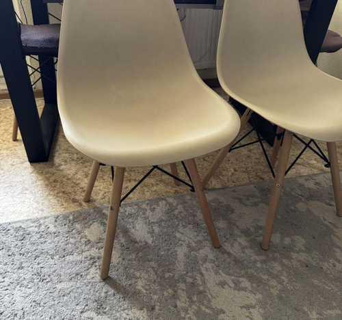 Стулья eames, бежевые, 4 шт
