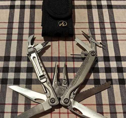 Мультитул leatherman charge titanium s30v