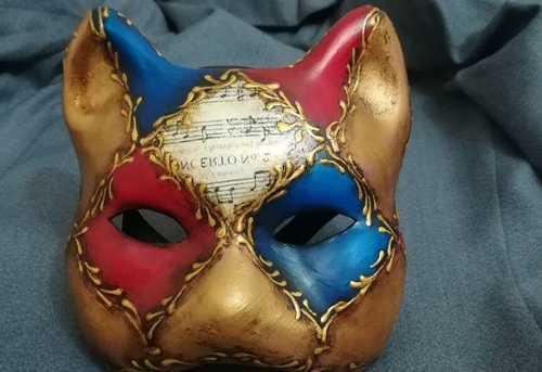 Венецианская маска кота