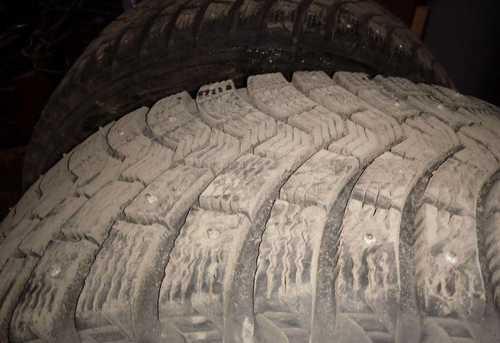 Michelin Maxi Ice 215/50 R17