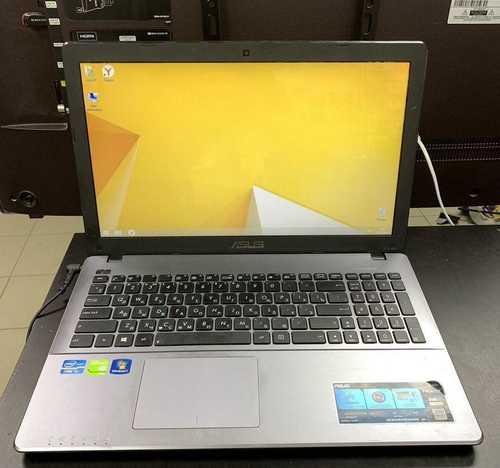 Ноутбук Asus X550C i3-2365M/4/320/GT 720M