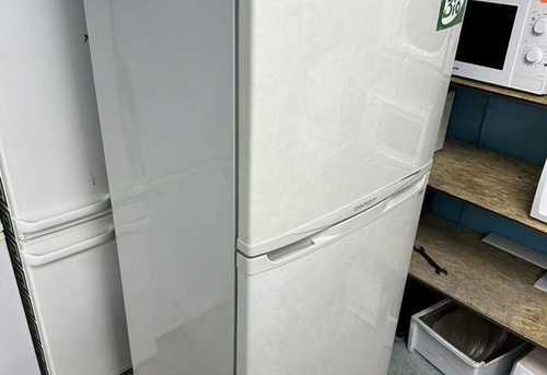 Холодильник Samsung. 165 см. Доставка