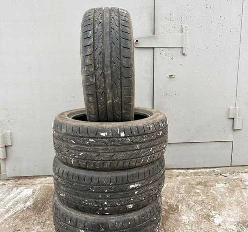 Toyo DRB 215/50 R17 91V