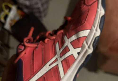 Волейбольные кроссовки asics